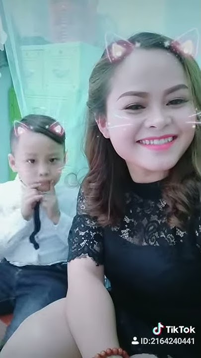 2 chị e . Anh Bin Vlog - YouTube