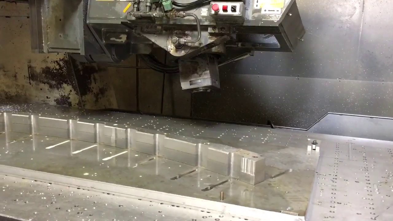 Cincinnati 30V 5-Axis Vertical CNC Profile Mill - YouTube