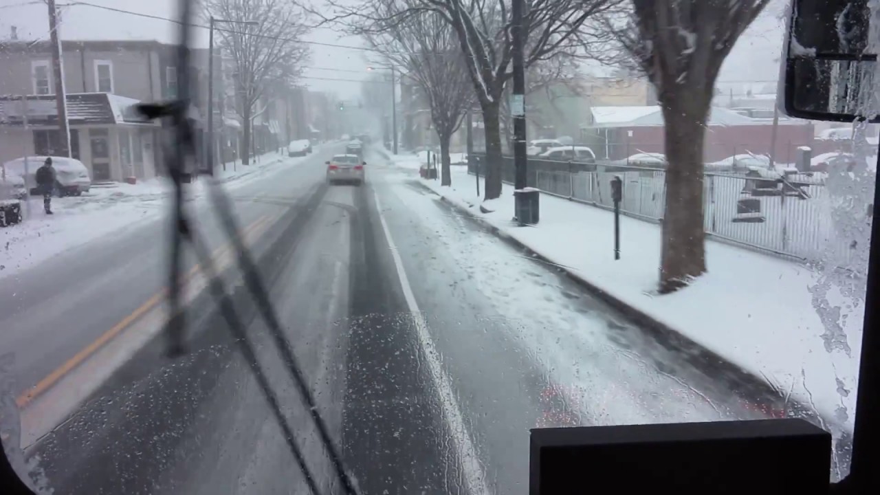Philly Bus Driver Navigates Through Snow Storm March 21, 2018 - YouTube
