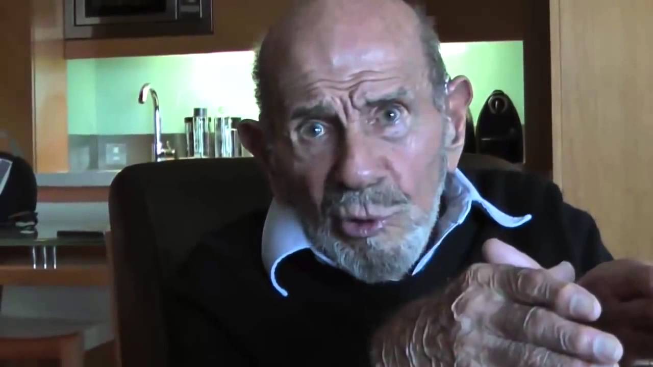 Charlie Veitch interviews Jacque Fresco in London - YouTube