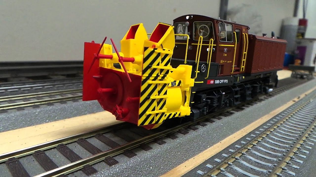 Roco H0 Beilhack Schneeschleuder der SBB - YouTube