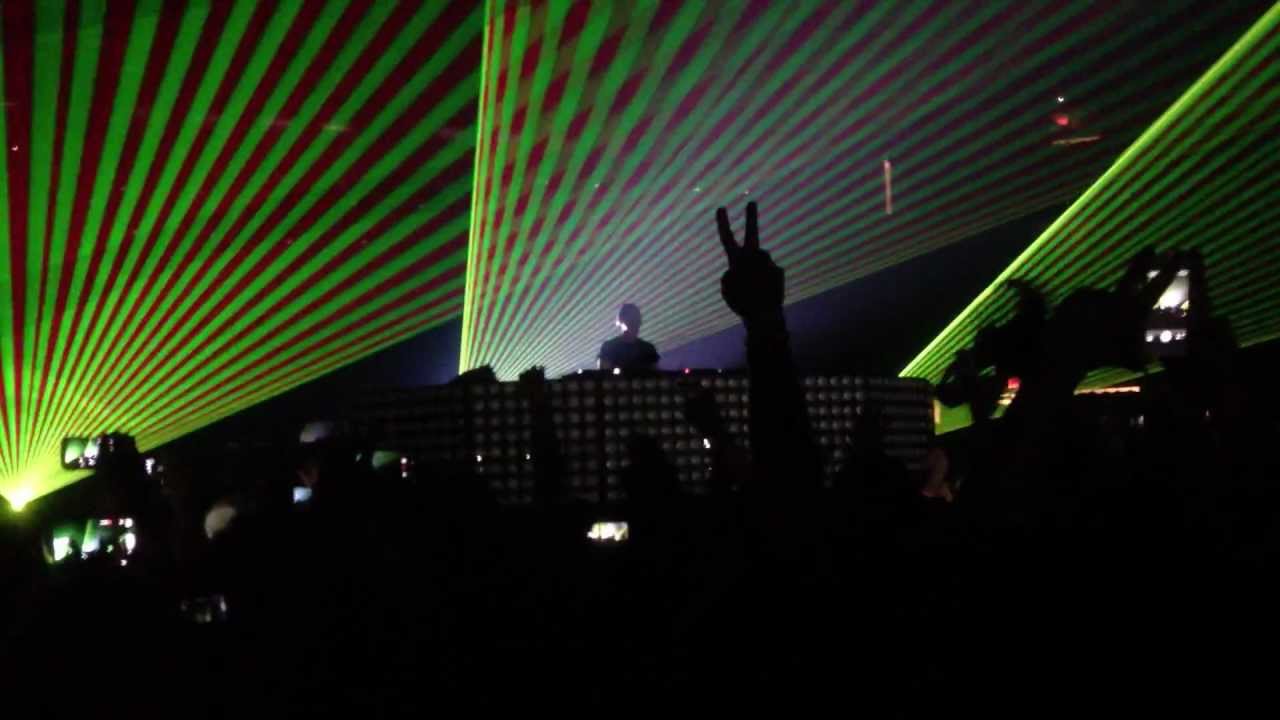 Tiesto Power mix live HD @ Save mart center Fresno Ca 2013 Sick Insane ...