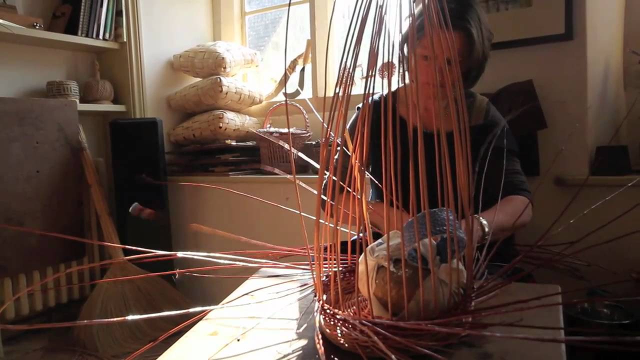 Susie Early Basket Maker - YouTube