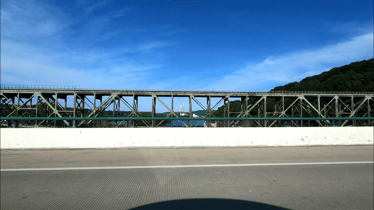 Cheswick Generating Station from the I-76 Allegheny River Turnpike ...