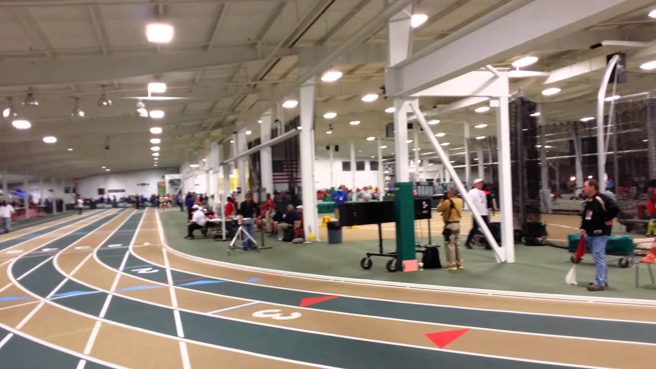 2014 Indoor State Meet 1000m Run - YouTube