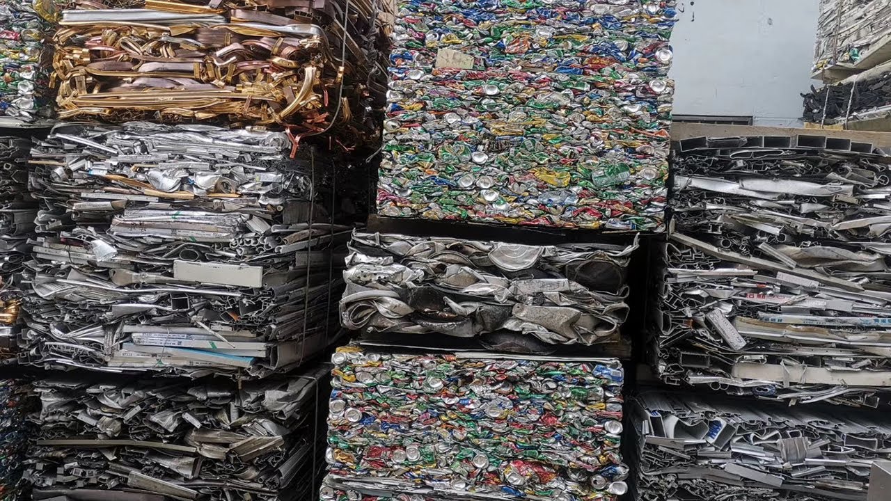 scrap metal compress baling machine - YouTube