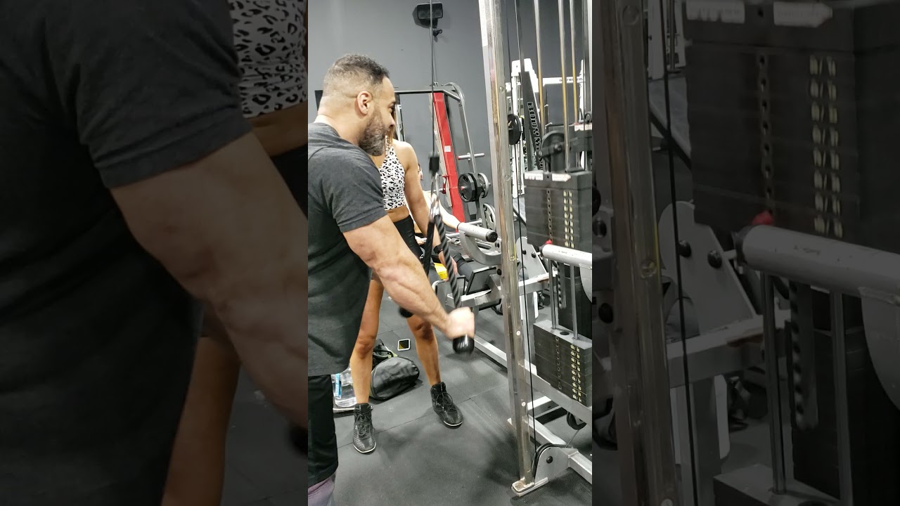 Having fun training Ryse gym Gurnee IL(1) - YouTube