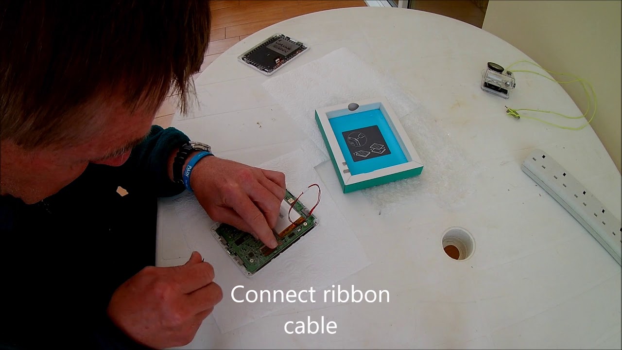 Kobo Mini screen replacement - YouTube