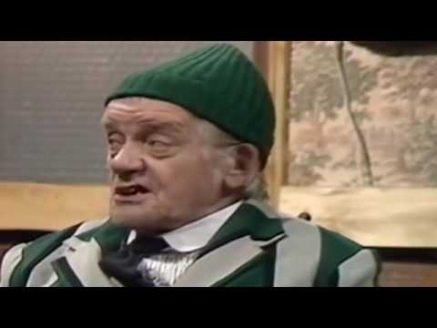 Last of the Summer Wine S03E03 The Great Boarding House Bathroom Caper