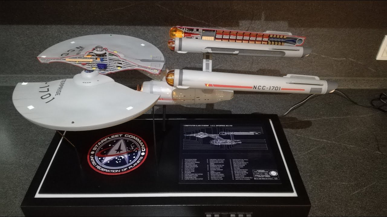 Star Trek TOS U.S.S. Enterprise NCC -1701 Cutaway with light and sound ...