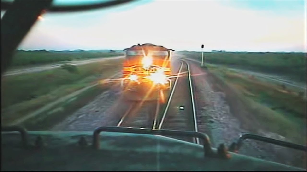 Head on Train Crash Compilation 2021 - YouTube
