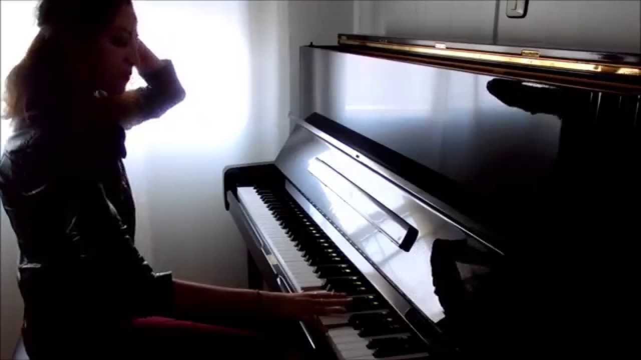Taylor Swift - Bad Blood | Piano Cover by Paula BG - YouTube