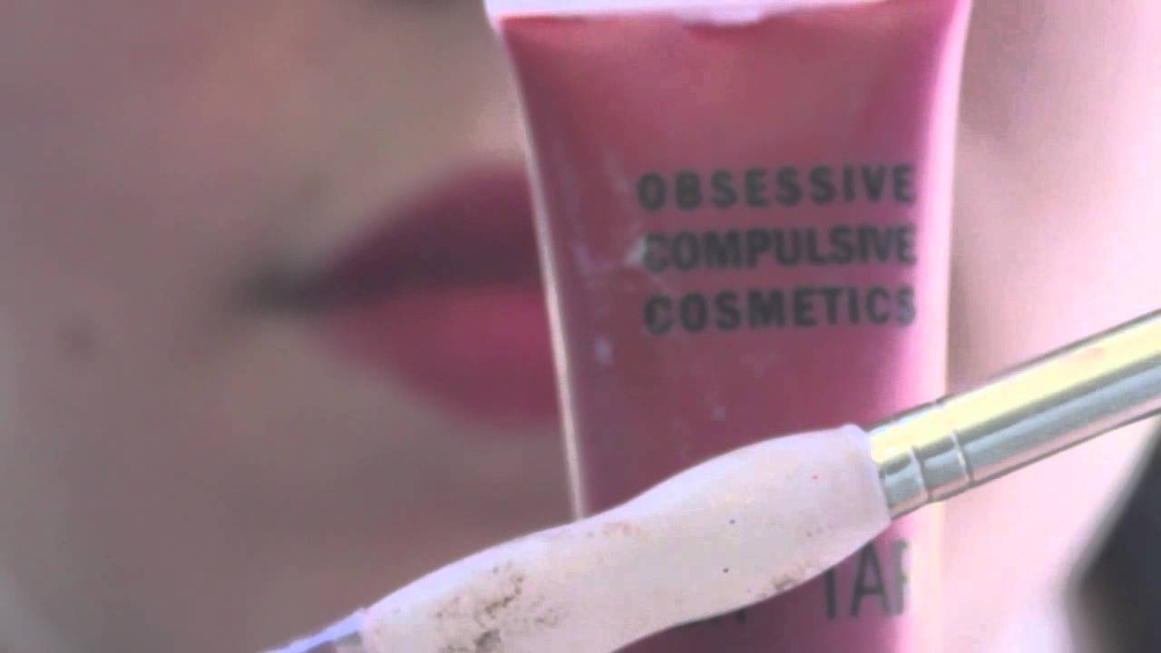 Swan liner and Glitter lips Makeup Tutorial - YouTube