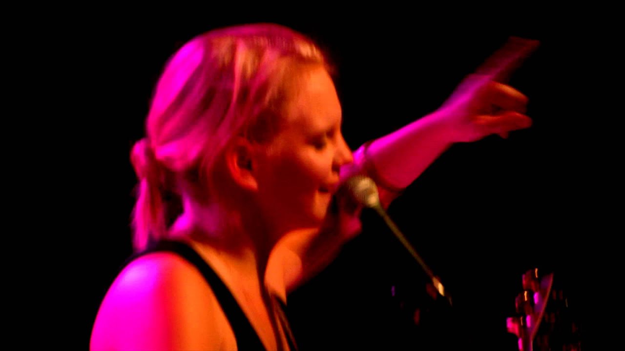 Lizzy Ross Band "Not Yet" at the Haw River Ballroom in Saxapahaw, NC ...