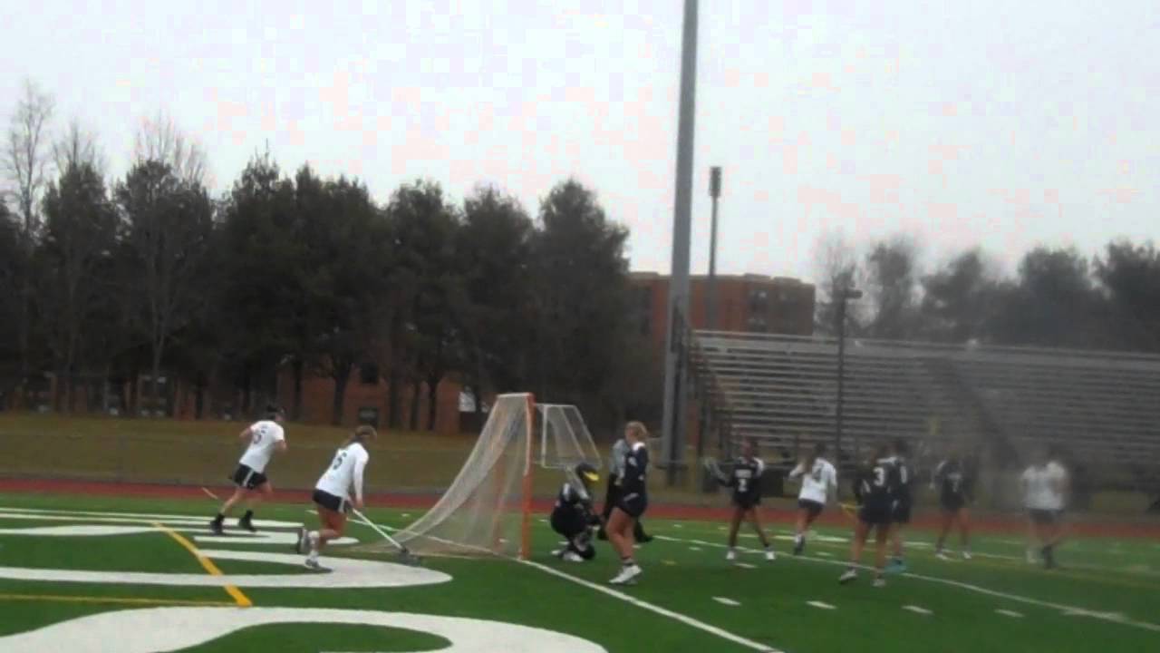 Sarah Muise goal 2 vs. SNHU - YouTube