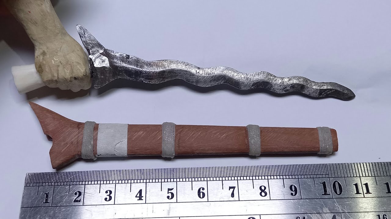 Mini Moro Kriss Blade - YouTube