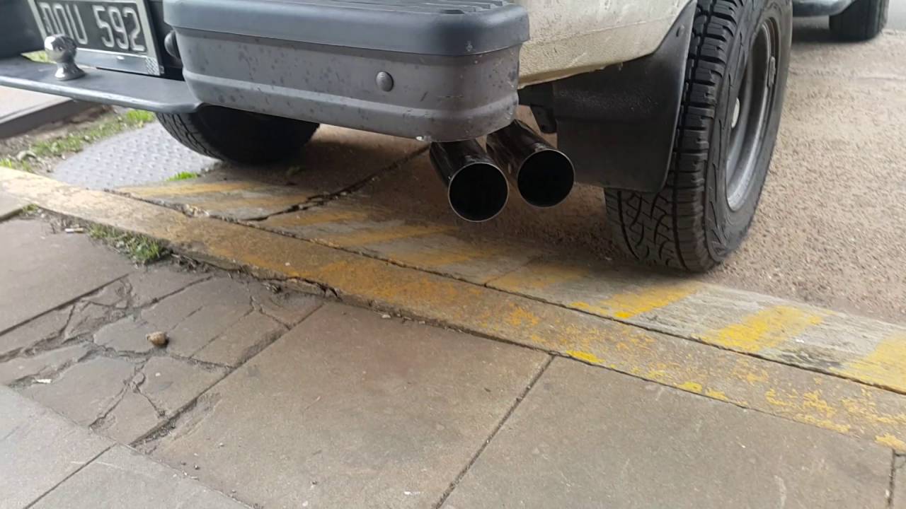 Ford ranger 2.5 escape - YouTube