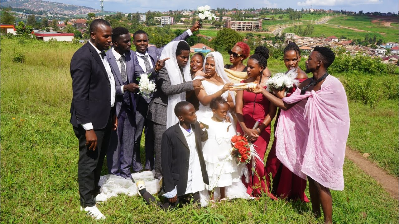 Titi Master planner:kuvumba(Titi bamukubitiye kuvumba ngoyambayenabi)😢 ...