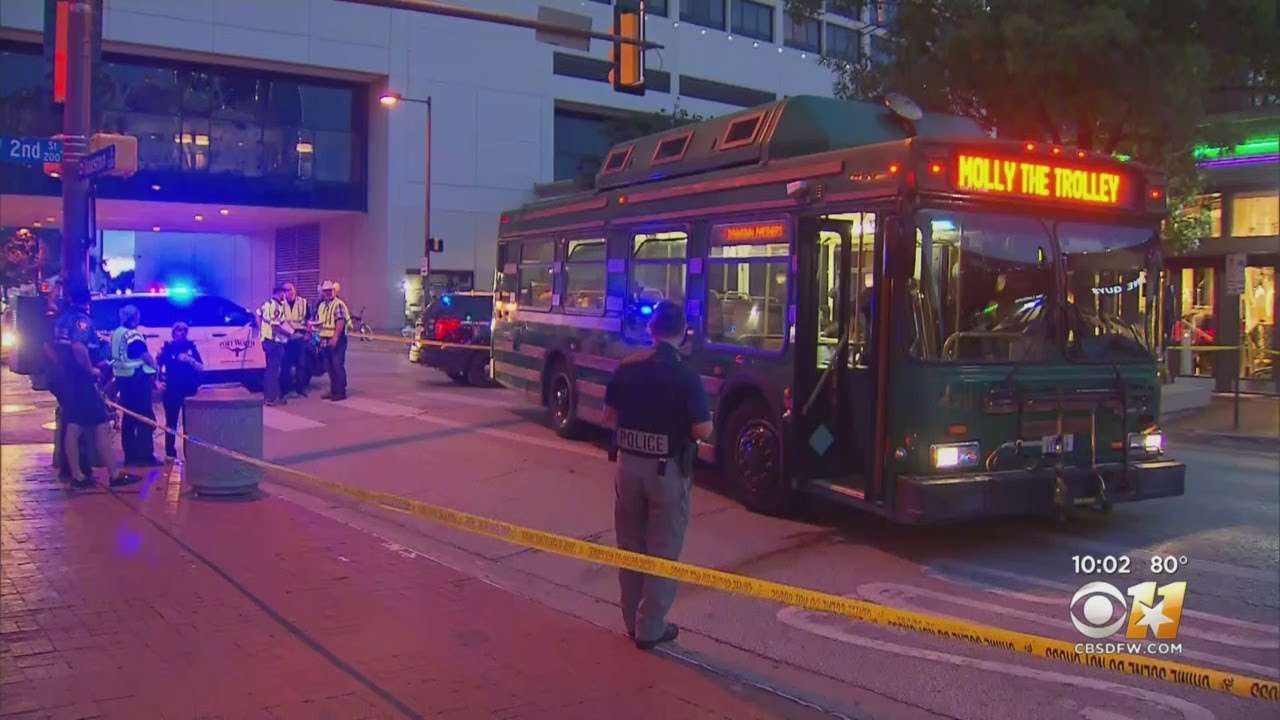 2 Pedestrians Struck By Trolley In Downtown Fort Worth - YouTube