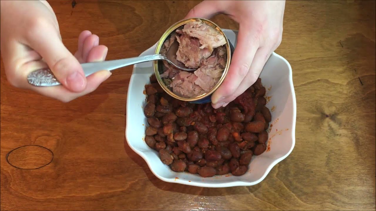 Tuna fish and bean salad recipe | Tuna balığı və lobya resepti - YouTube