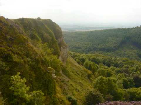The Walking Englishman - Byland Abbey and Sutton Bank - YouTube