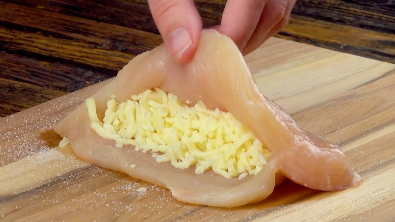 Riempi il pollo col formaggio e chiudilo. Semplice e delizioso! - YouTube