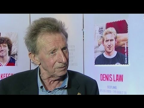 Bryan Robson and Denis Law laud Sir Alex Ferguson - YouTube