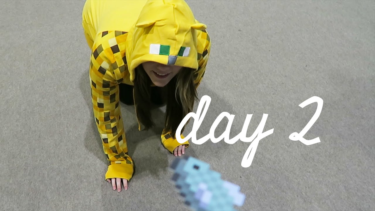 TAMING SQAISHEY - MINECON 2015 VLOG (DAY 2) - YouTube