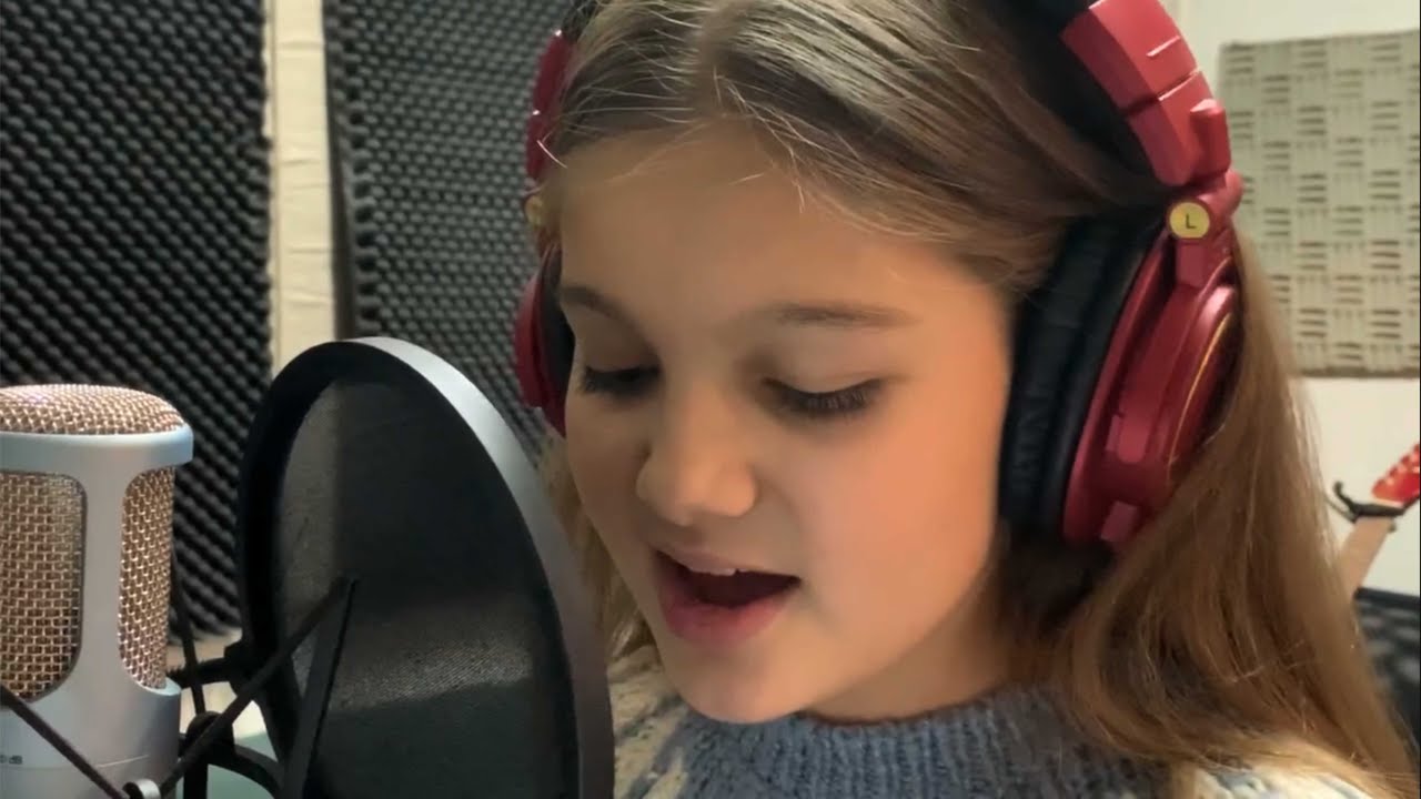 Polly I - Time For Christmas [Official Video] - YouTube