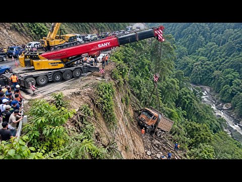TRUCK MASUK JURANG , PROSES EVAKUASI CUKUP MENANTANG !!