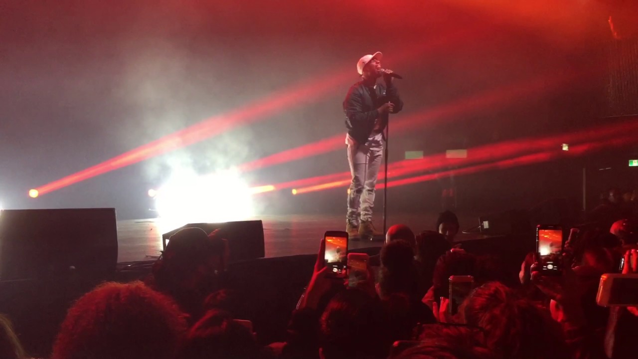 DVSN Angela (Live at Rebel December 2016) - YouTube