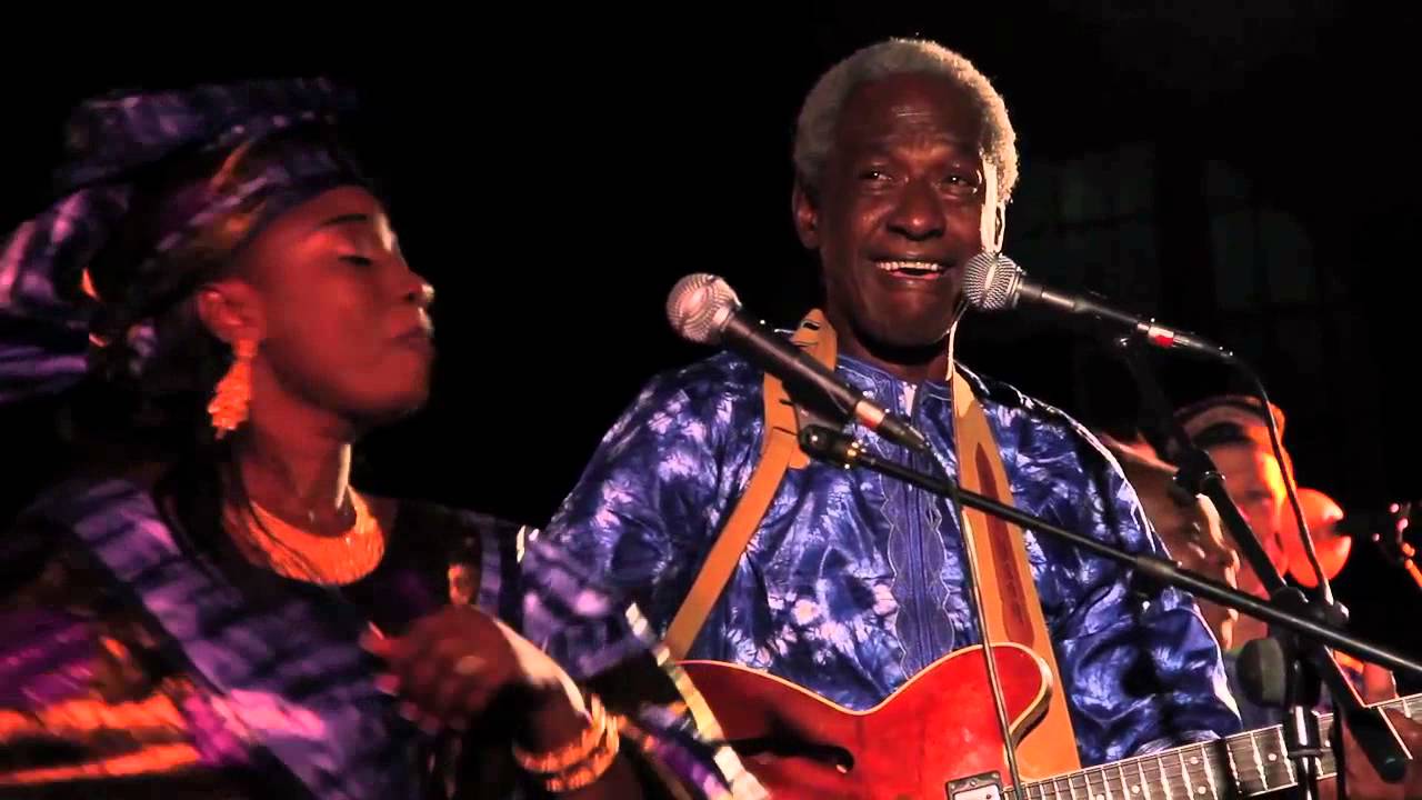 Astan Kida "Kililiye" (Live festival Fiest'A Sète) - YouTube