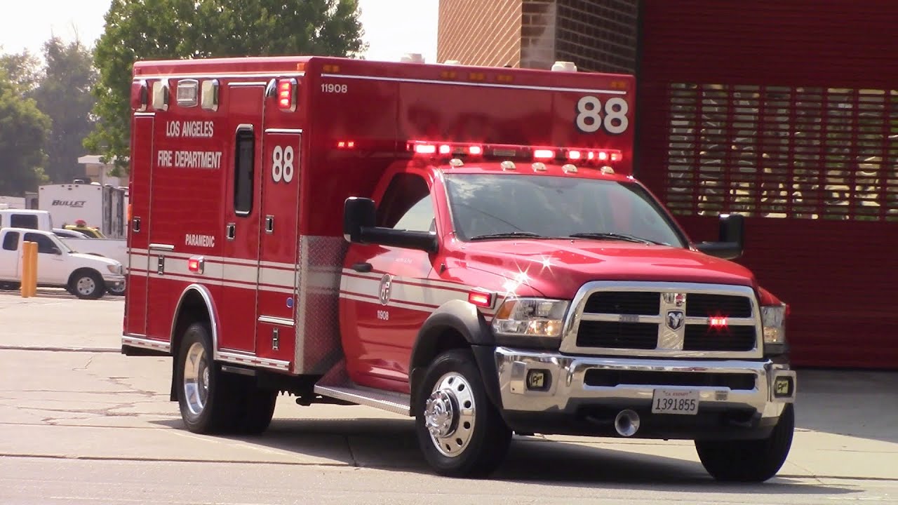 LAFD Rescue 88 Responding - YouTube
