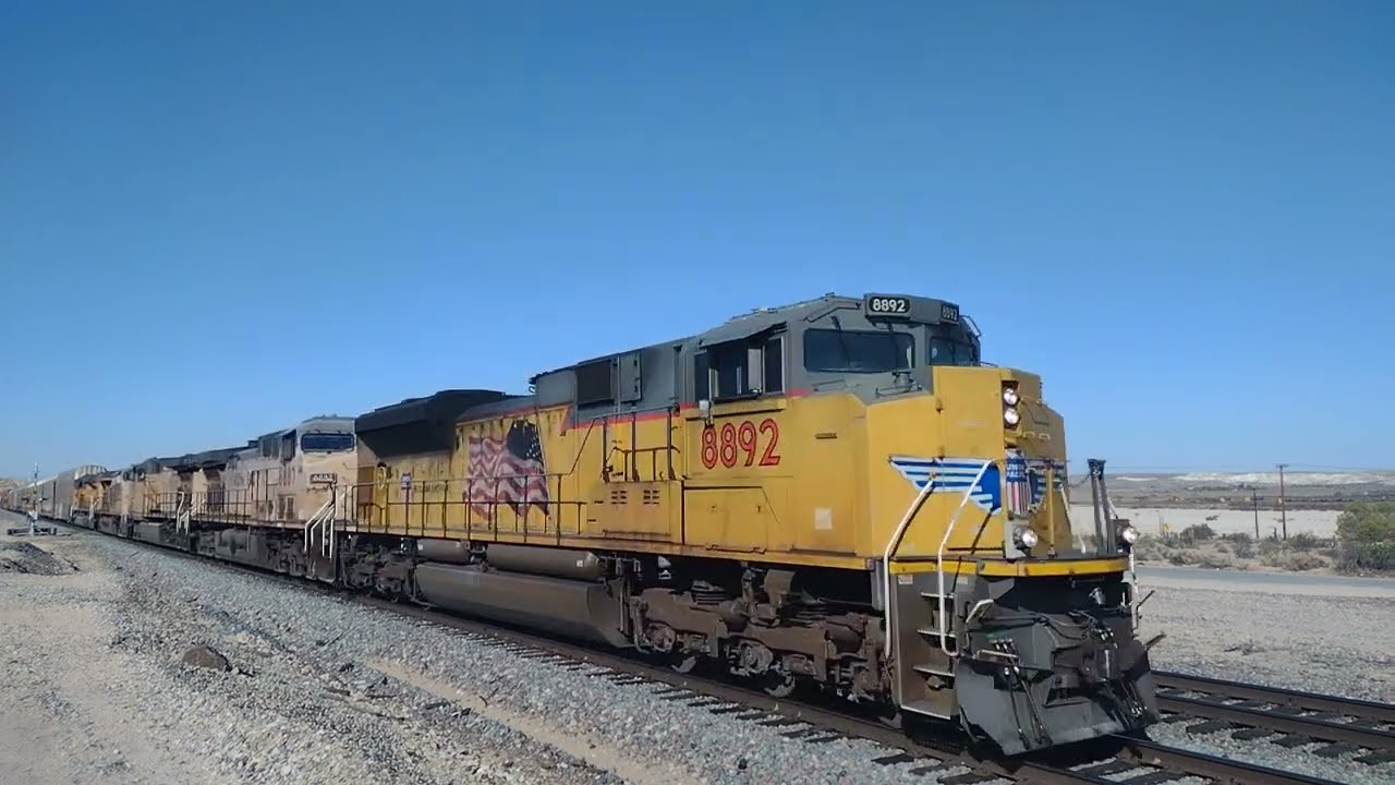 EB UP Port Stack/Domestic Intermodal Train In Helendale Ca! # ...