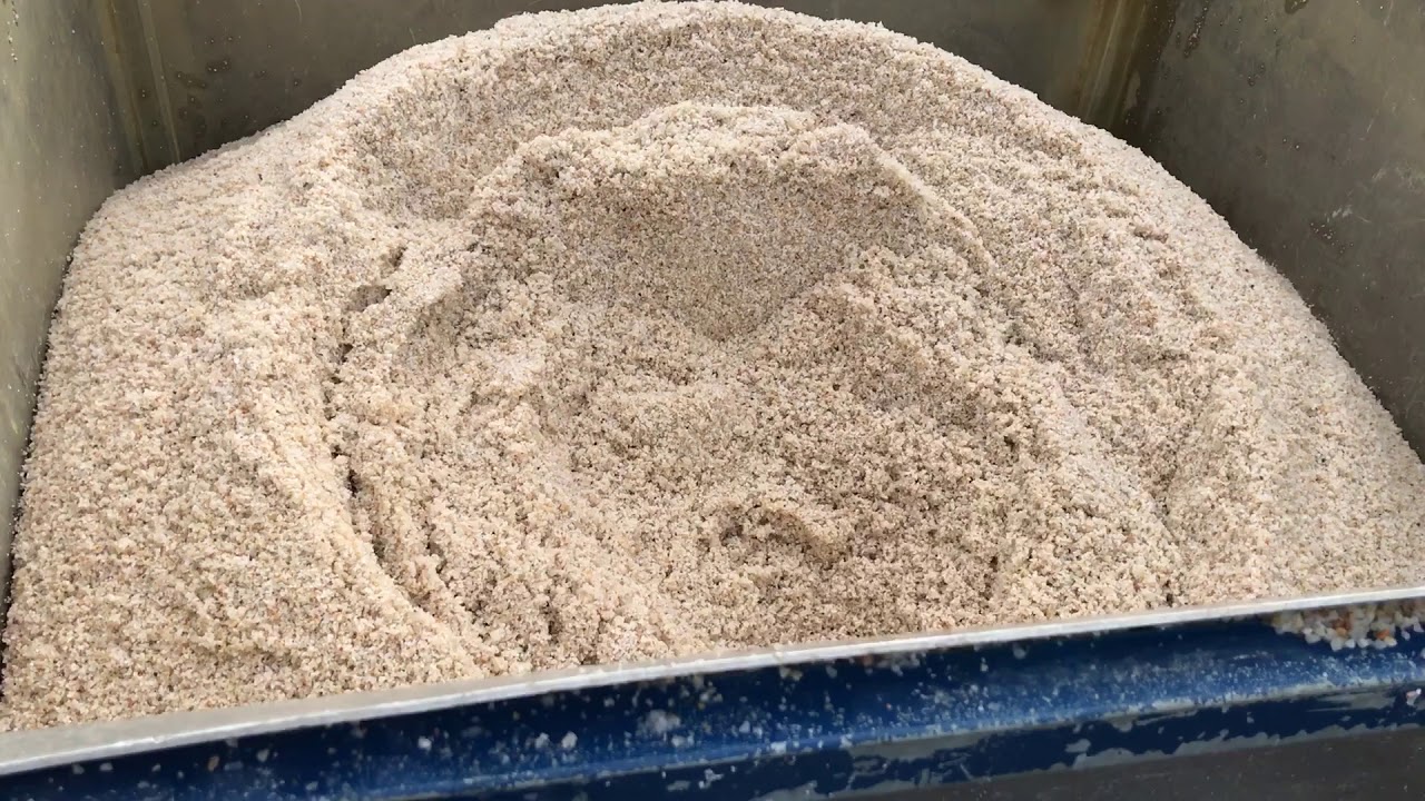 Pomper et recharger en sable, à la vitesse de 1 kg/seconde. - YouTube