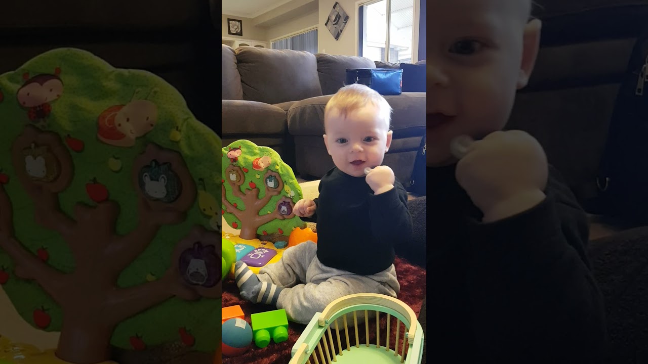 Baby watching Teletubbies - YouTube