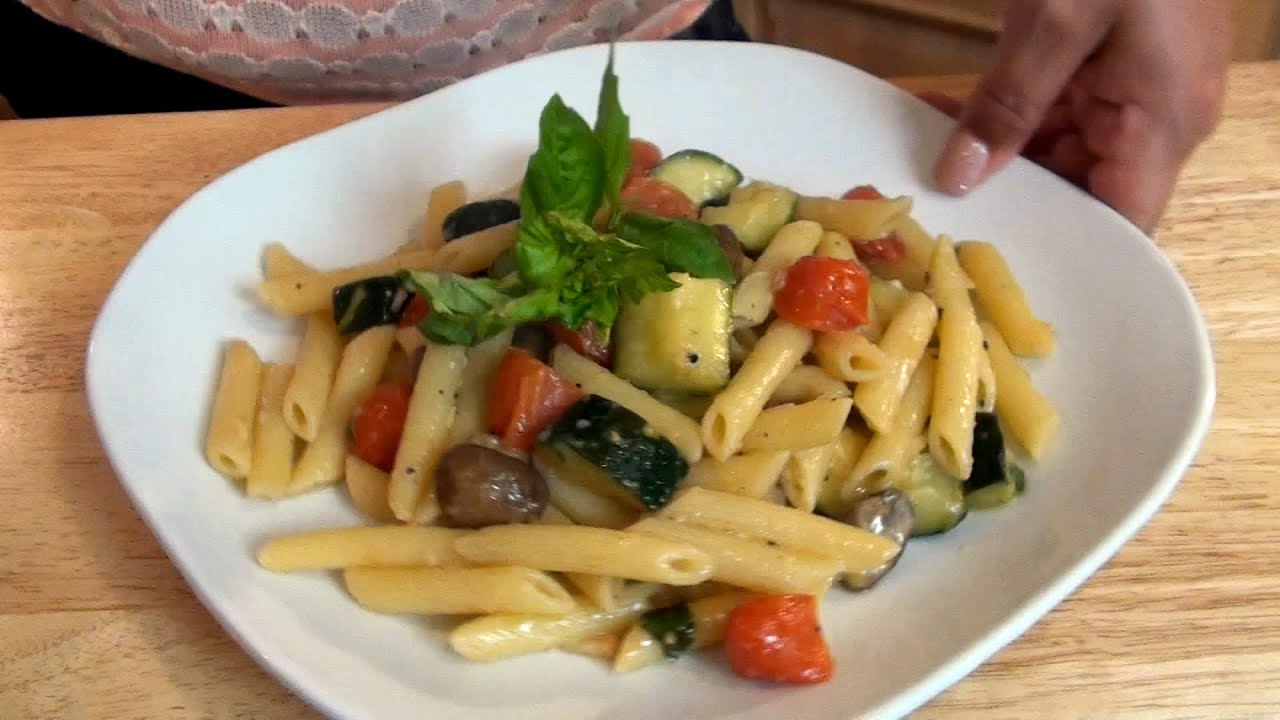 Mariah Milano's Vegetarian Penne Pasta w/ Cherry Tomatoes Mushrooms ...