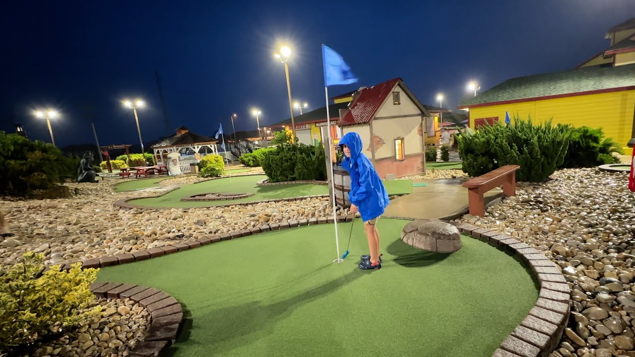 OBX Mini Golf in the Rain - YouTube