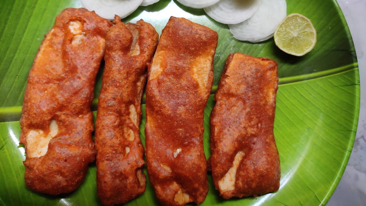 Raw banana bajji//evening snack// - YouTube