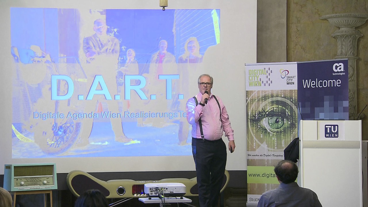 Digital Days 2016: Robin Heilig über Sag´s Wien - YouTube