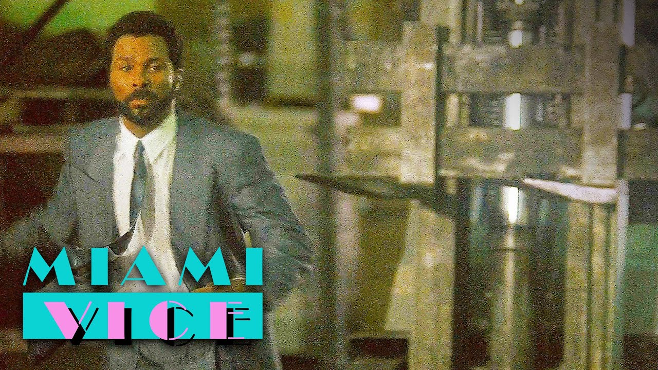 Forklift Chase Scene | Miami Vice - YouTube