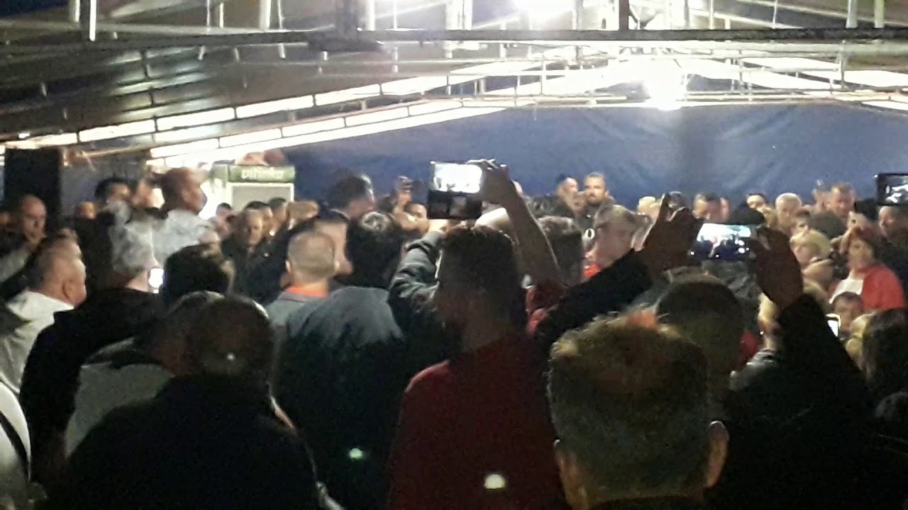 Zbor na Manjaci - YouTube