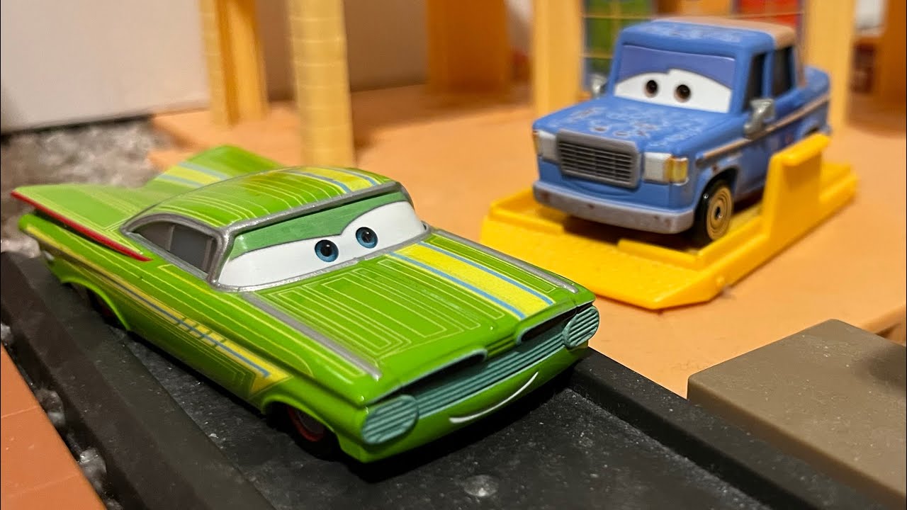 Disney Pixar Cars Artist Ramone Review - YouTube