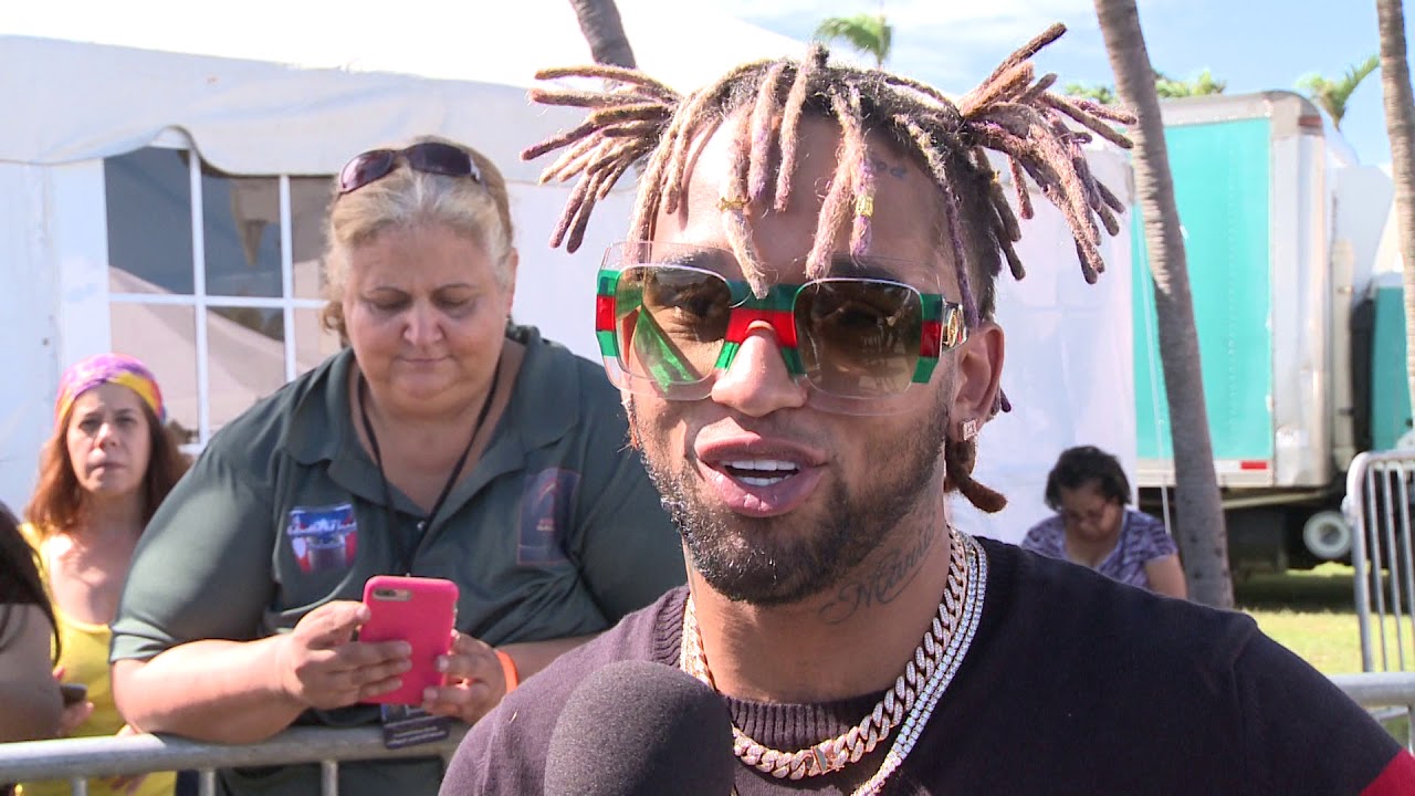 Entrevista exclusiva con Bryant Myers por Milly Cangiano - YouTube