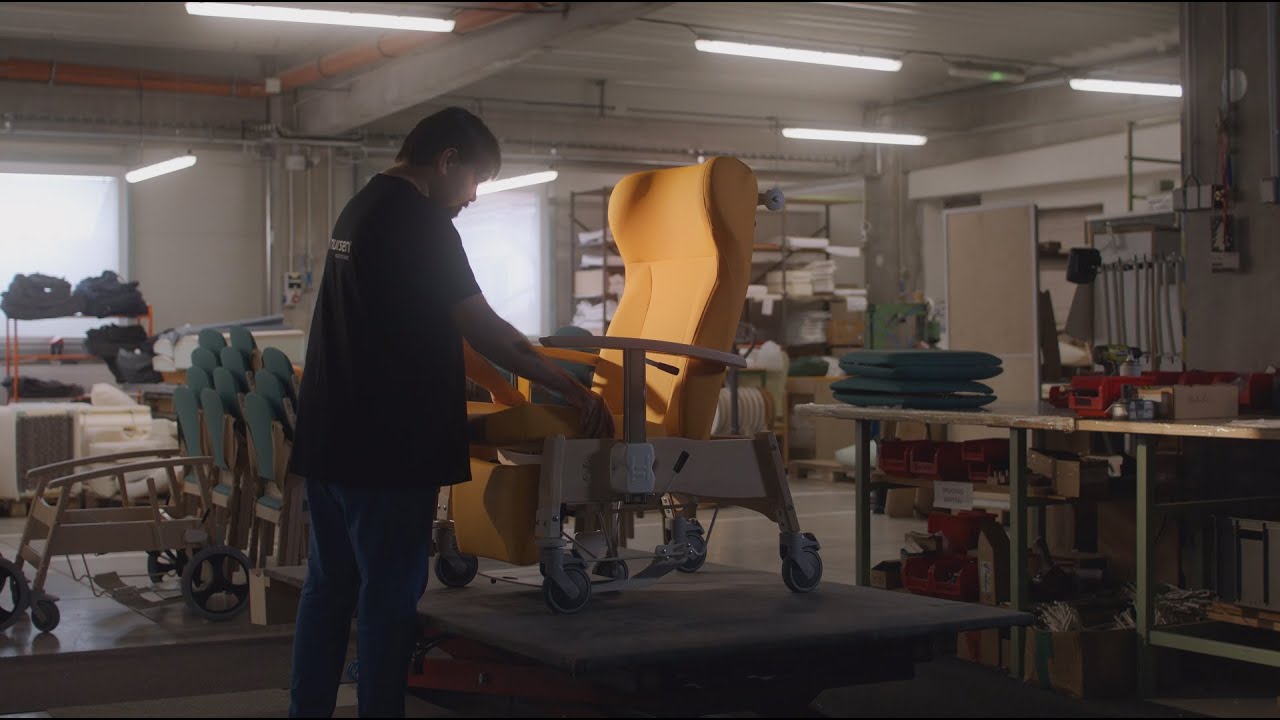 NURSEN - nábytek pro pečovatelství od roku 1991 - YouTube