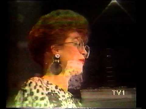 Tulay Özer , durun  yillar