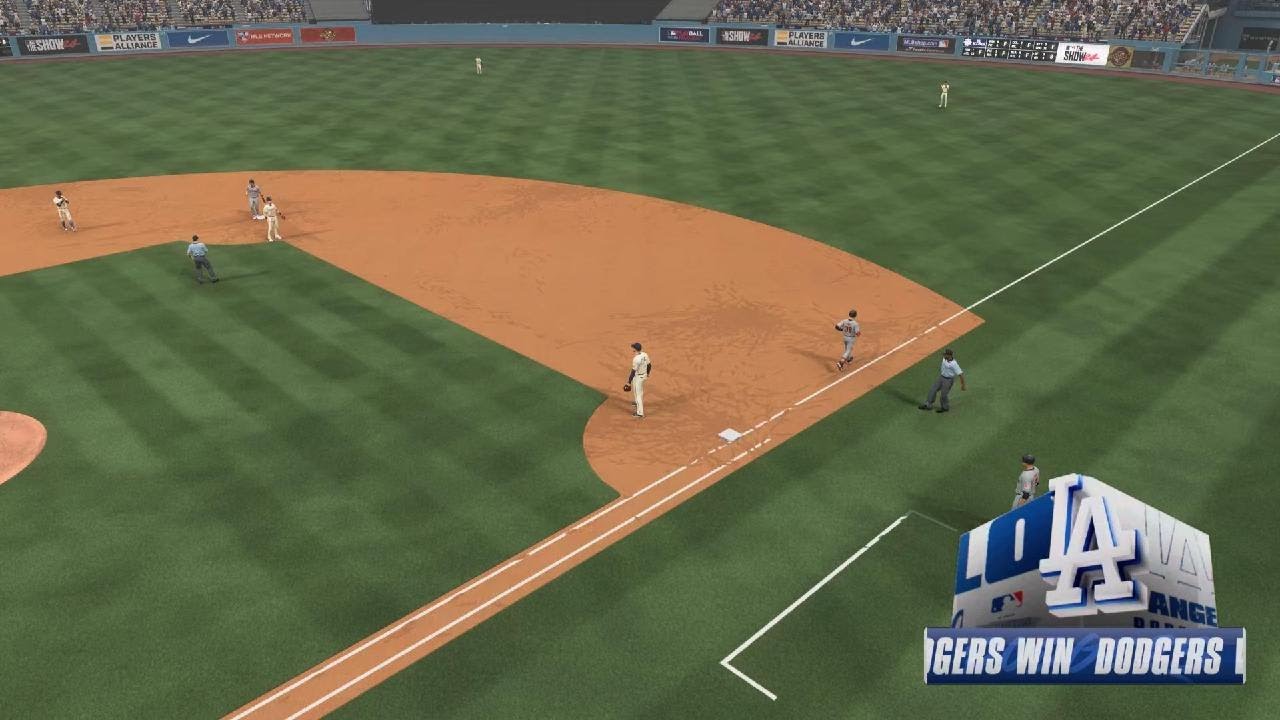 Game 142. MAX MUNCY finished the game. Feat 5-4-3 double play. MLB The ...