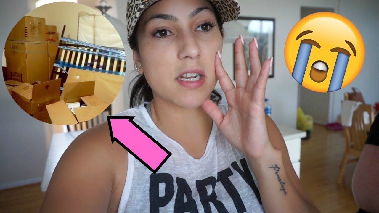 THIS IS A NIGHTMARE!! | WE ARE MOVING IN | XoJuliana - YouTube