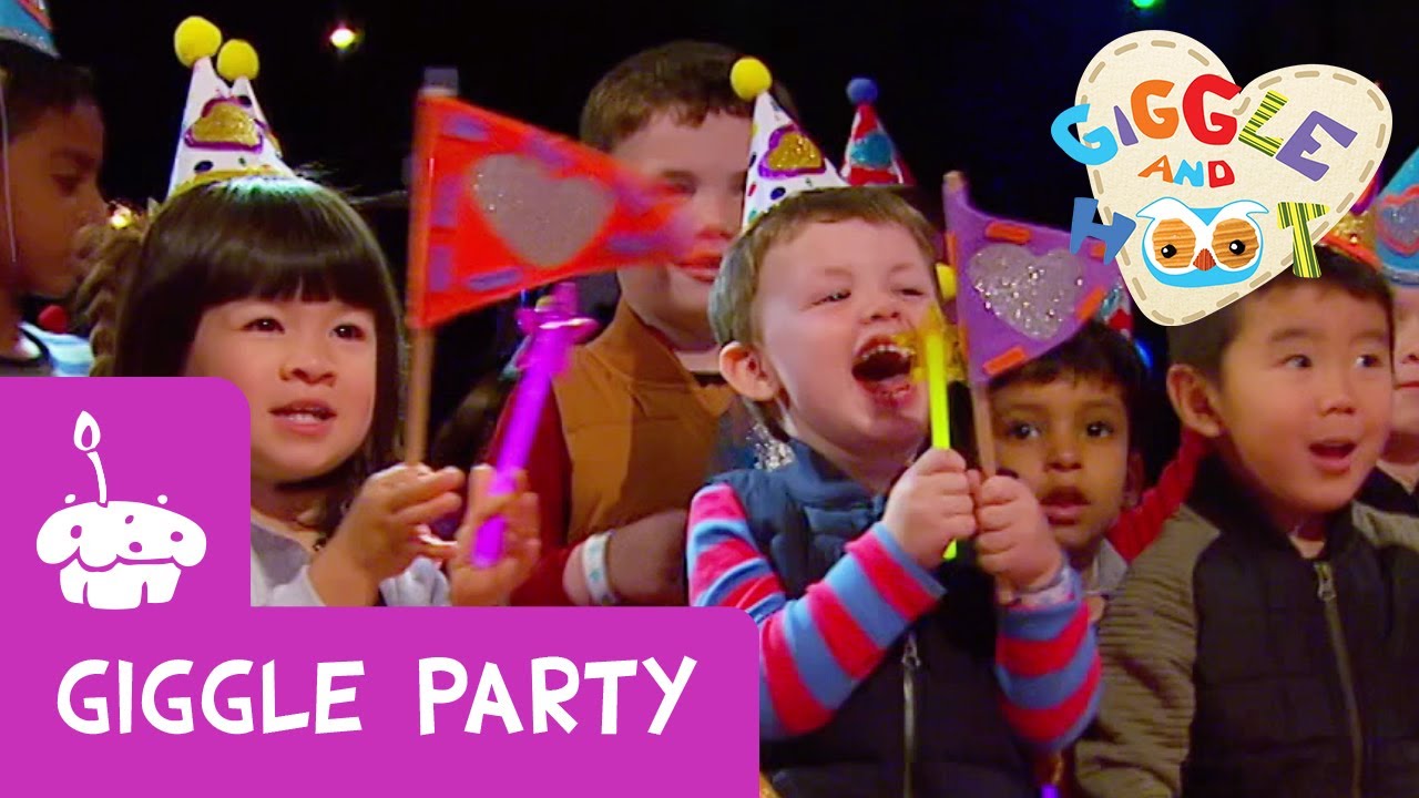 Giggle and Hoot: My Batty Lair | Giggle Party! - YouTube