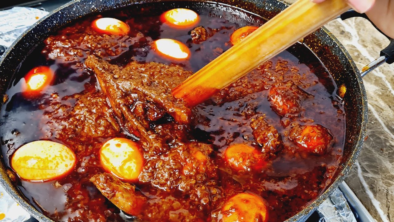 ዶሮ ወጥ አስራር how to cook doro wat Ethiopian food @zedkitchen - YouTube